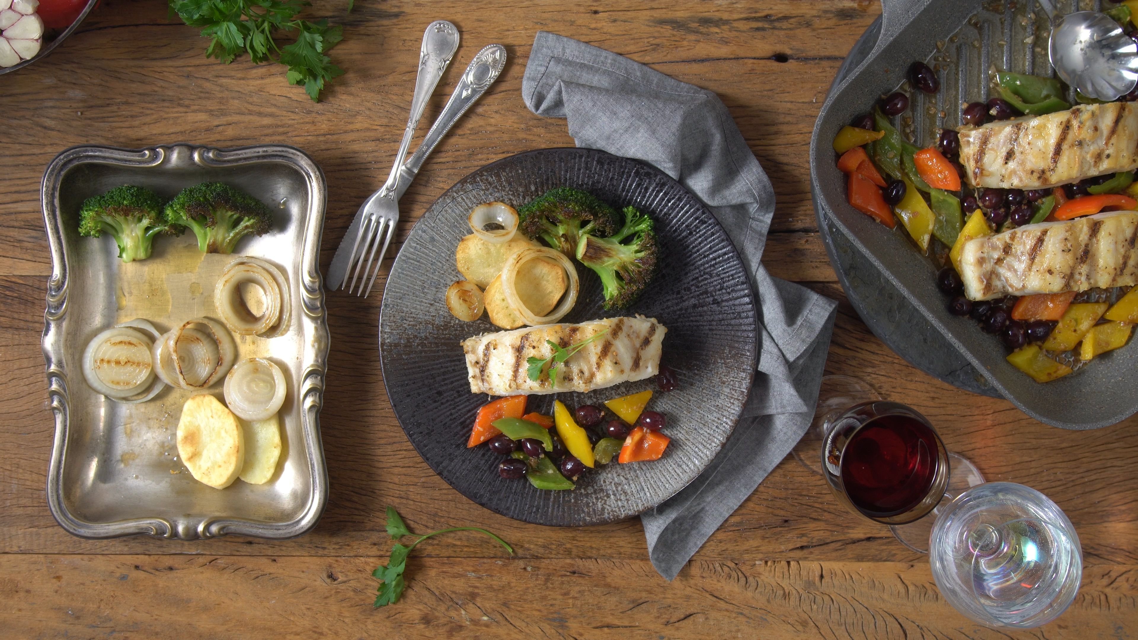 [Receita] Codfish do Alaska com batatas e pimentões - Blog do Pão